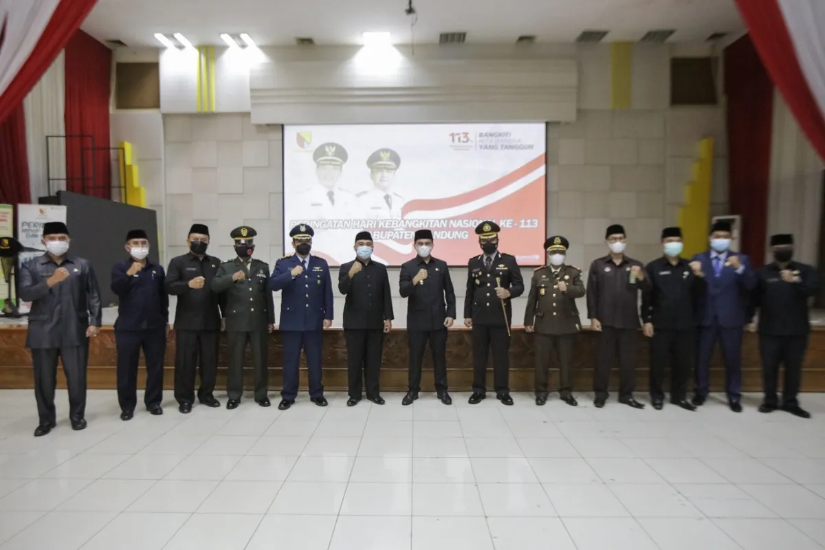Wabup Bandung Sahrul Gunawan: Pemuda Jangan Jadi Generasi Rebahan Wabup Bandung Sahrul Gunawan: Pemuda Jangan Jadi Generasi Rebahan