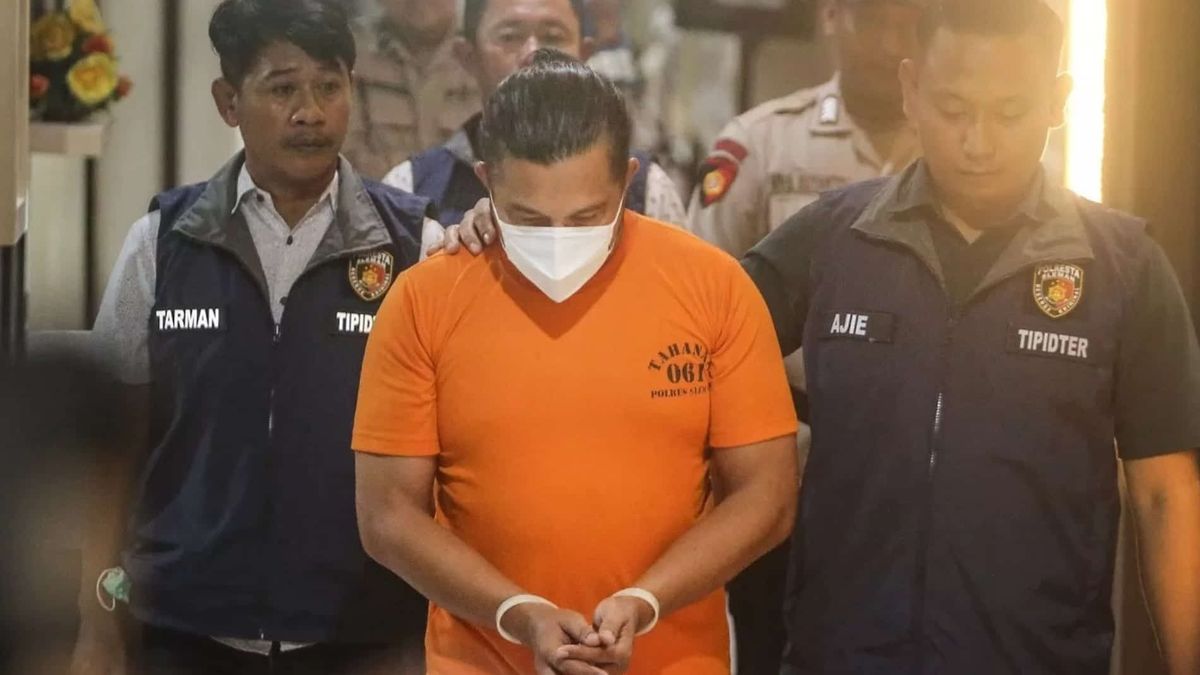 Elwizan Aminuddin Dokter Gadungan PSS Sleman Beraksi Sejak 2013, Edit ... Elwizan Aminuddin Dokter Gadungan PSS Sleman Beraksi Sejak 2013, Edit ...