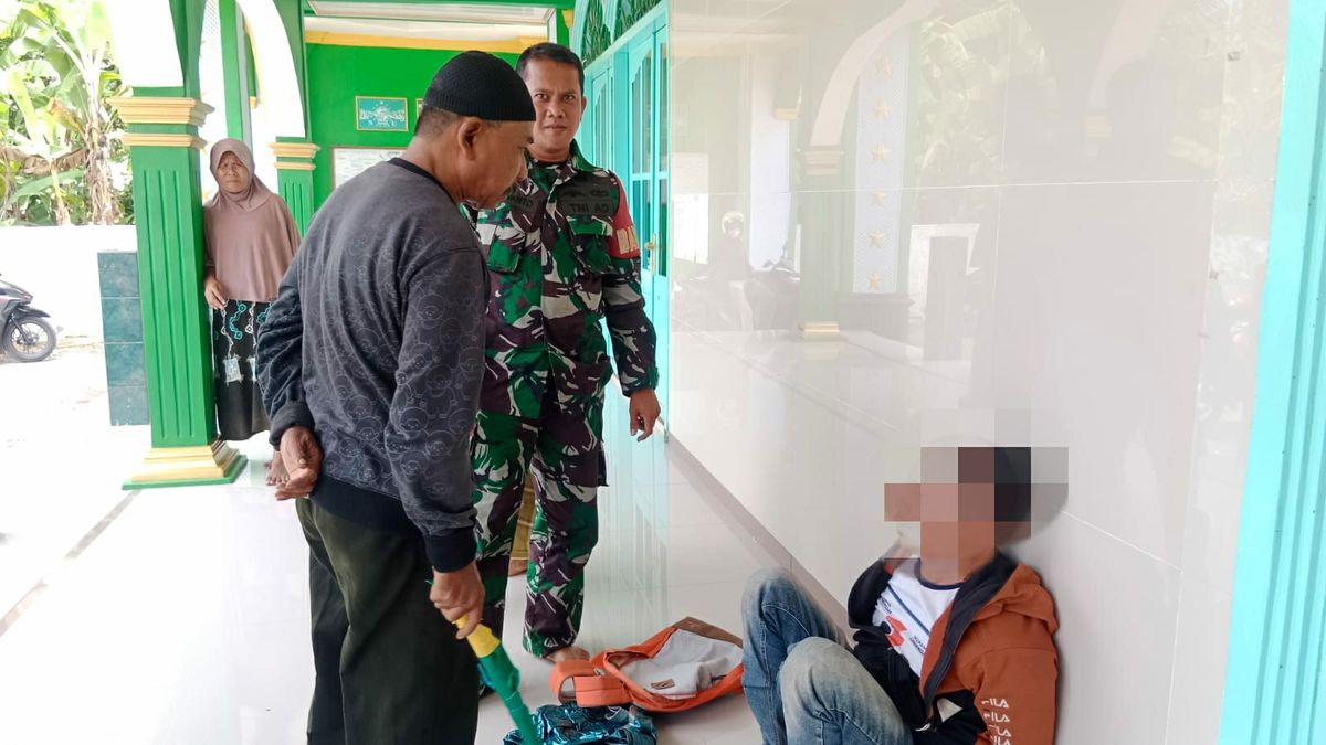 Viral! Pencuri Kotak Amal di Maos Tertangkap, Pura-pura Sholat dan ... Viral! Pencuri Kotak Amal di Maos Tertangkap, Pura-pura Sholat dan ...