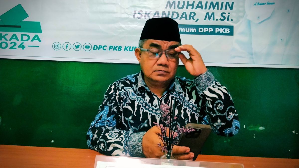 Ternyata Sekda Kuningan Telah Pegang Formulir Pilkada 2024, Ketua DPC ... Ternyata Sekda Kuningan Telah Pegang Formulir Pilkada 2024, Ketua DPC ...