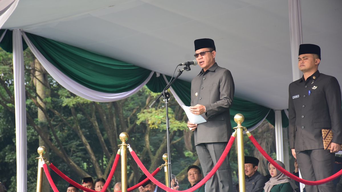 Terima Penghargaan dari Universitas Langlangbuana, Bupati Bandung Bakal ... Terima Penghargaan dari Universitas Langlangbuana, Bupati Bandung Bakal ...