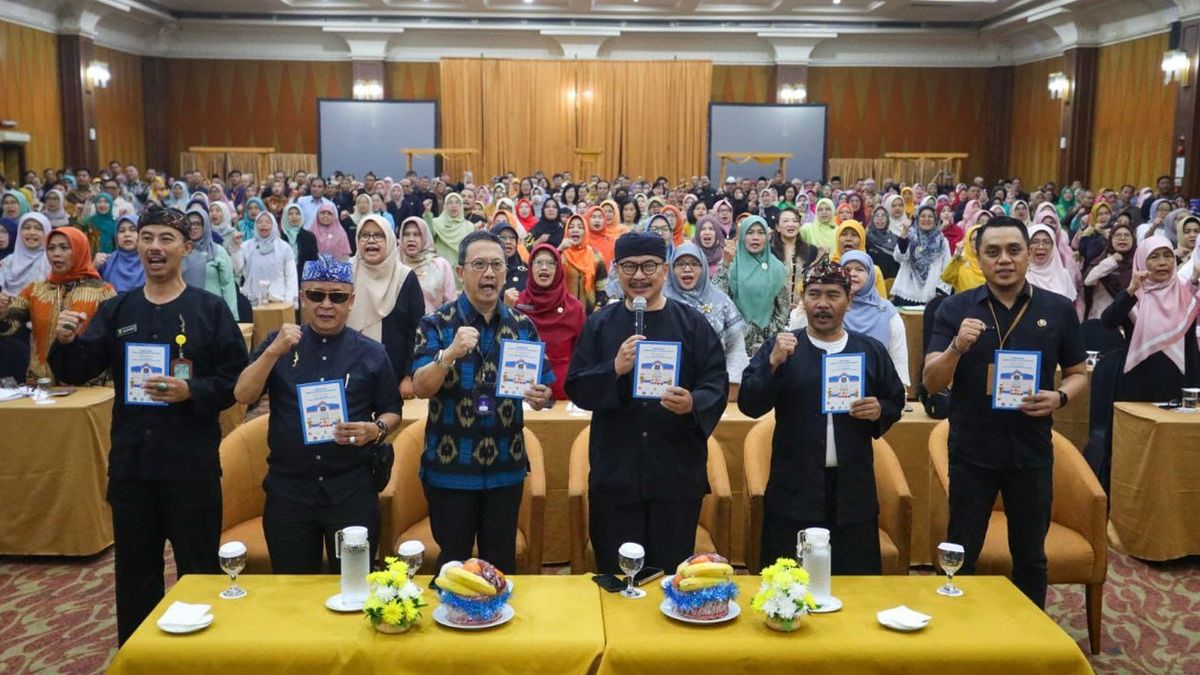 Siapkan Buku Panduan, Pemkot Bandung Kenalkan Kurikulum Pendidikan Anti ... Siapkan Buku Panduan, Pemkot Bandung Kenalkan Kurikulum Pendidikan Anti ...