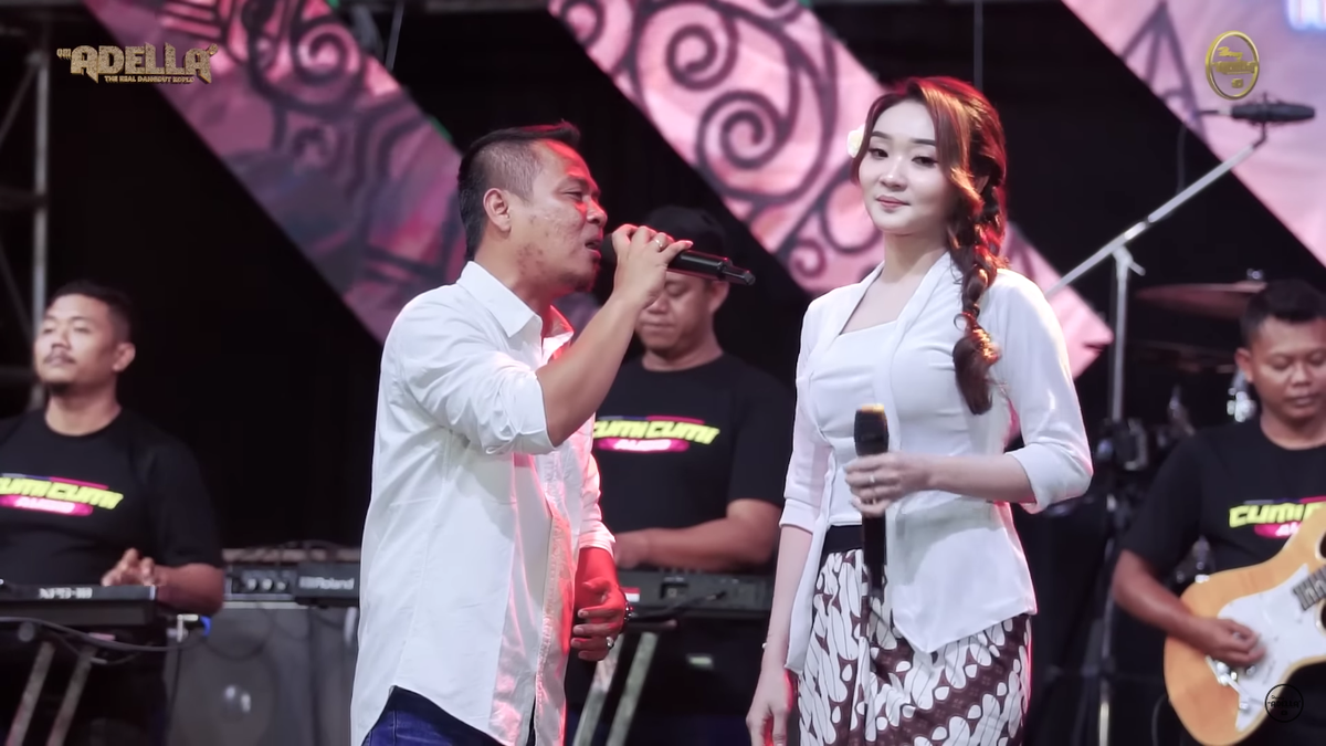 Lirik dan Terjemahan Lagu Pujaningsih - Difarina Indra Adella ft Fendik ... Lirik dan Terjemahan Lagu Pujaningsih - Difarina Indra Adella ft Fendik ...