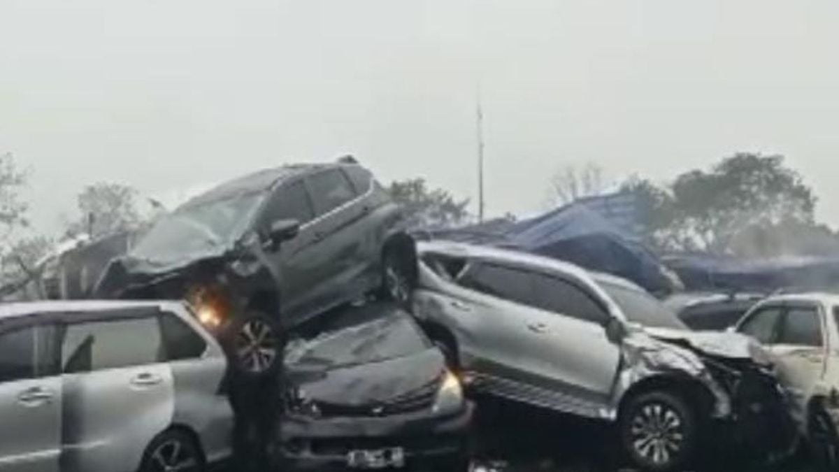 Baru Terjadi! Tabrakan Beruntun di Tol Purbaleunyi KM 92 Arah Jakarta ... Baru Terjadi! Tabrakan Beruntun di Tol Purbaleunyi KM 92 Arah Jakarta ...