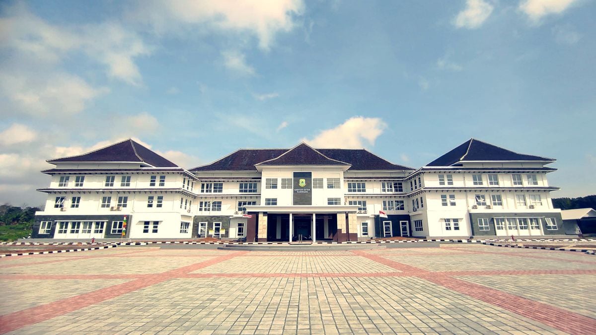 Mang Ewo Kritik Drama Open Bidding Sekda Kuningan Entah-berantah ... Mang Ewo Kritik Drama Open Bidding Sekda Kuningan Entah-berantah ...