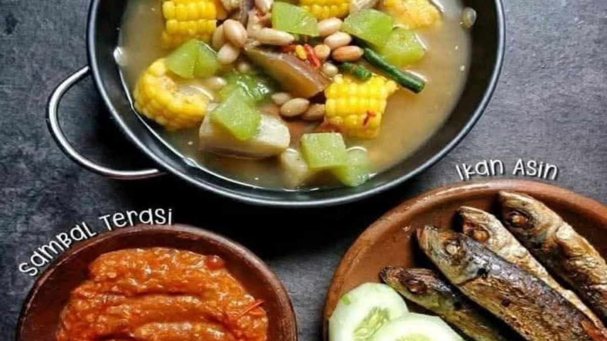 Resep Sayur Asem dan Sambal: Sajian Sederhana yang Selalu Menggugah ... Resep Sayur Asem dan Sambal: Sajian Sederhana yang Selalu Menggugah ...