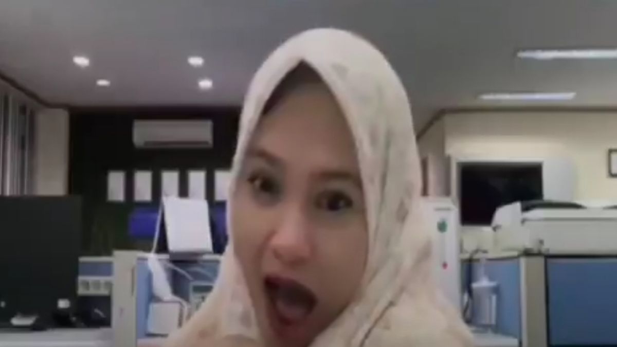 Karyawati PT Timah Tbk Dipecat Usai Viral Hina Pegawai Honorer Pakai ... Karyawati PT Timah Tbk Dipecat Usai Viral Hina Pegawai Honorer Pakai ...
