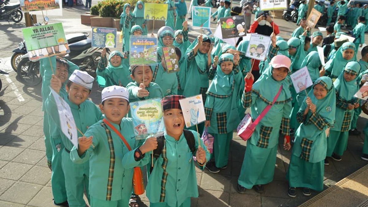Desain Tulisan Marhaban ya Ramadhan untuk Pawai Tarhib Anak SD 2025 ... Desain Tulisan Marhaban ya Ramadhan untuk Pawai Tarhib Anak SD 2025 ...