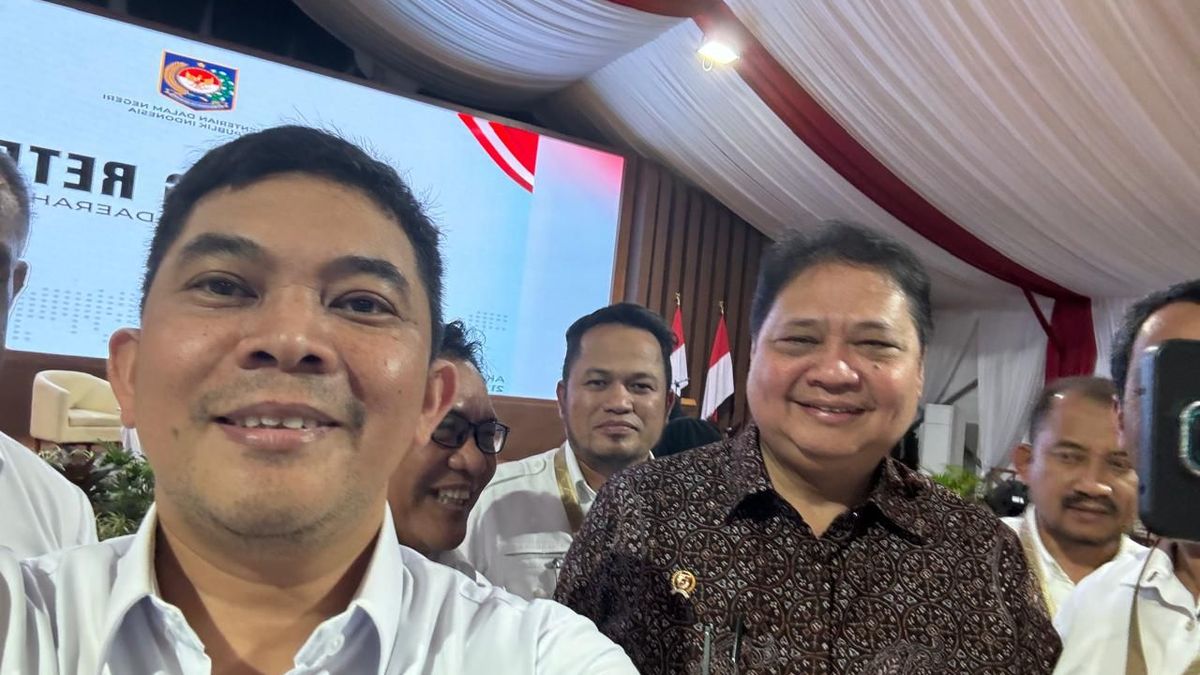 Airlangga Hartarto Ingatkan Kepala Daerah Soal Target Pertumbuhan ... Airlangga Hartarto Ingatkan Kepala Daerah Soal Target Pertumbuhan ...