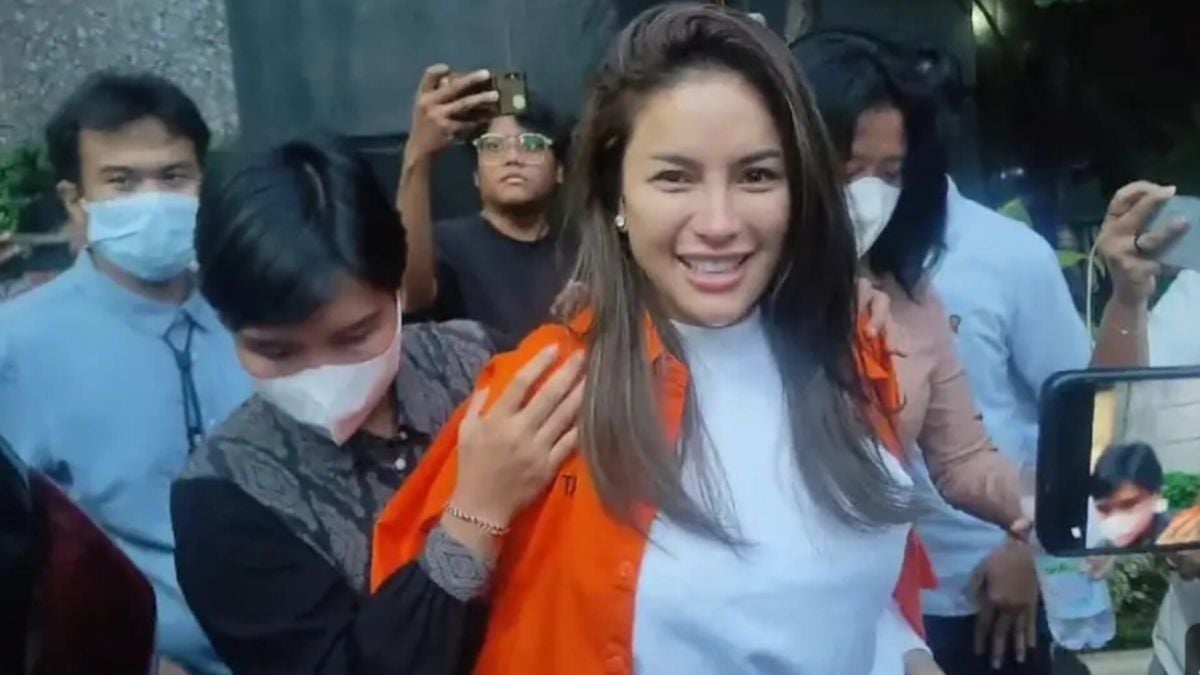 Banjir Dukungan, Nikita Mirzani Resmi Ditahan, Warganet: Stay Strong ... Banjir Dukungan, Nikita Mirzani Resmi Ditahan, Warganet: Stay Strong ...