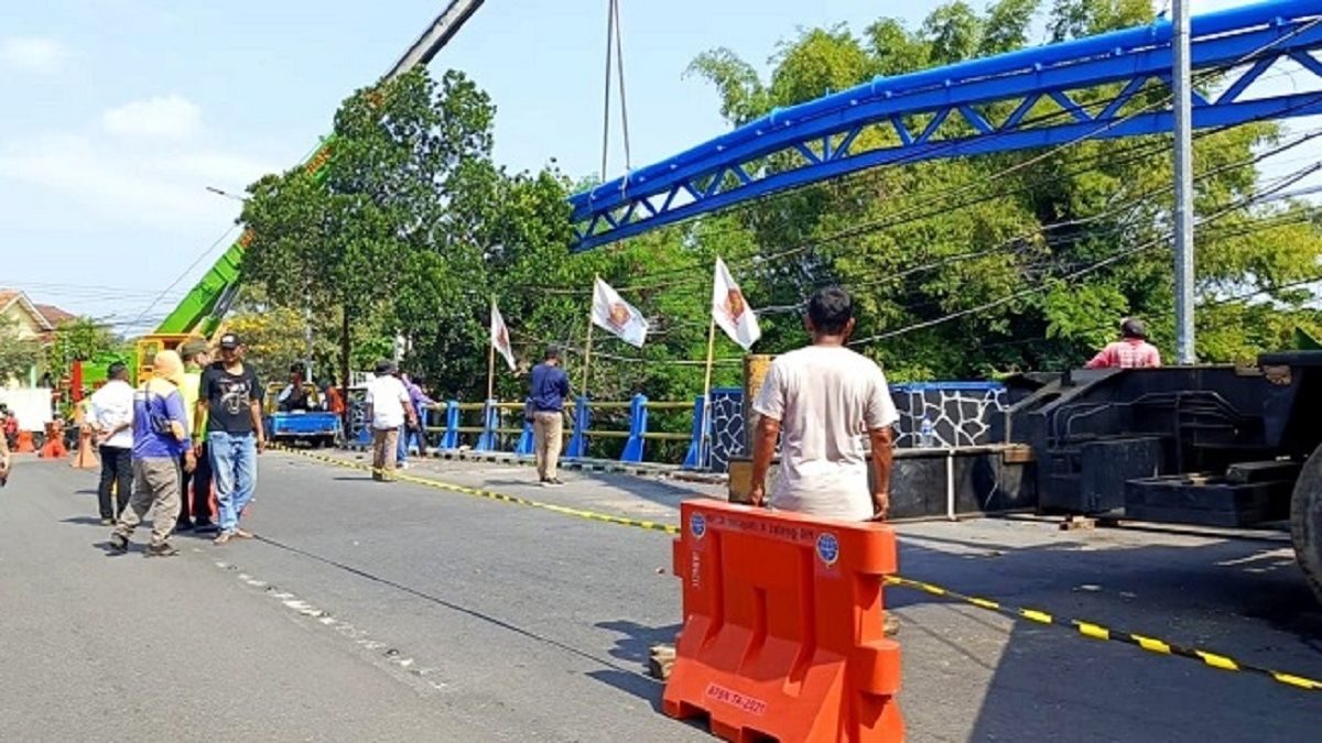 PUDAM Tirta Lawu Karanganyar Revitalisasi Jaringan Pipa - Karanganyar News PUDAM Tirta Lawu Karanganyar Revitalisasi Jaringan Pipa - Karanganyar News