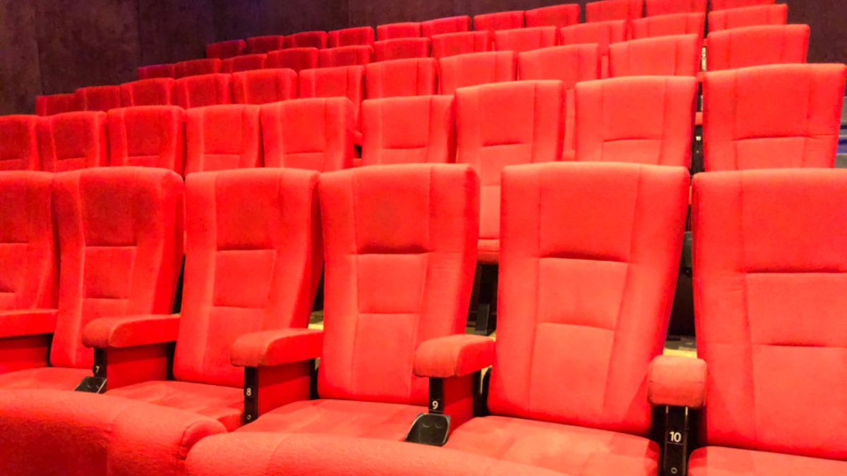 Jadwal Bioskop Movimax Dinoyo dan Sarinah Malang Senin 21 April 2025 ... Jadwal Bioskop Movimax Dinoyo dan Sarinah Malang Senin 21 April 2025 ...