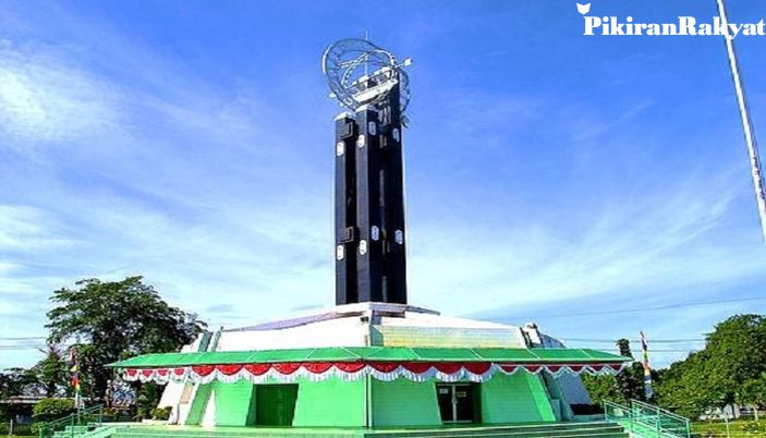 Fakta Unik Tugu Khatulistiwa, Simbol Kota Pontianak - Warta Pontianak