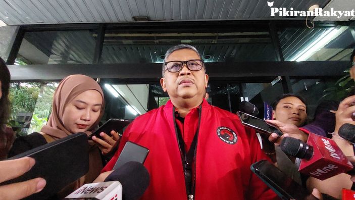 Soal Pertemuan Megawati Dan Prabowo Hasto Pdip Tunggu Sidang Sengketa