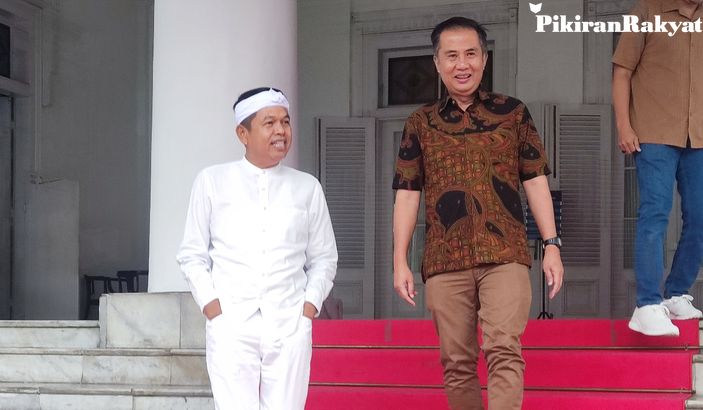 Masa Transisi, Dedi Mulyadi dan Bey Machmudin Bersilaturahmi di Gedung ...