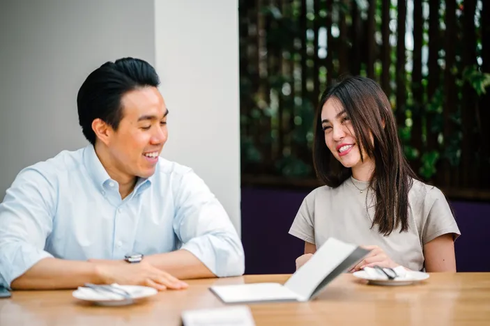 Contoh Dialog Asking And Giving Opinion Singkat Dan Artinya Sudut Batam
