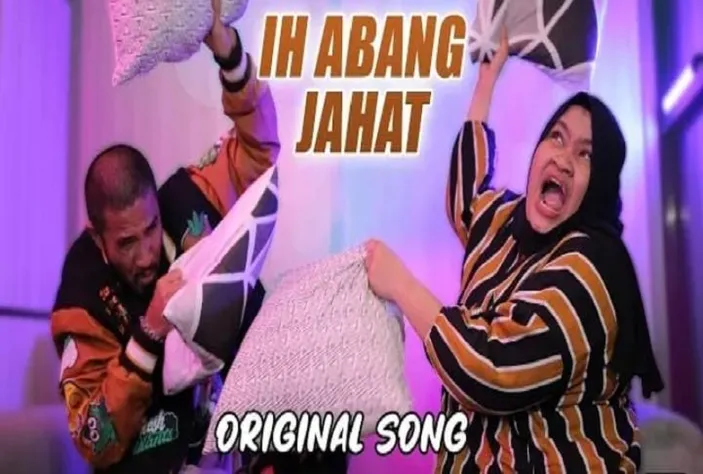 Lirik Lagu Kini Ecko Pergi Meninggalkanku - Ecko Show feat Intan ... Lirik Lagu Kini Ecko Pergi Meninggalkanku - Ecko Show feat Intan ...