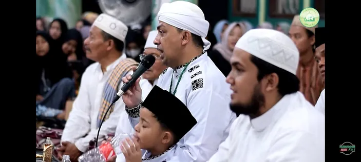 Lirik Syair Jawa Lontong Tahu Lontong Sate, Nada Sholawatan Viral di ... Lirik Syair Jawa Lontong Tahu Lontong Sate, Nada Sholawatan Viral di ...