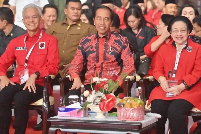 Ganjar Ngaku Tak Tau Kabar Jokowi Ingin Bertemu dengan Megawati - Arah Kata Ganjar Ngaku Tak Tau Kabar Jokowi Ingin Bertemu dengan Megawati - Arah Kata
