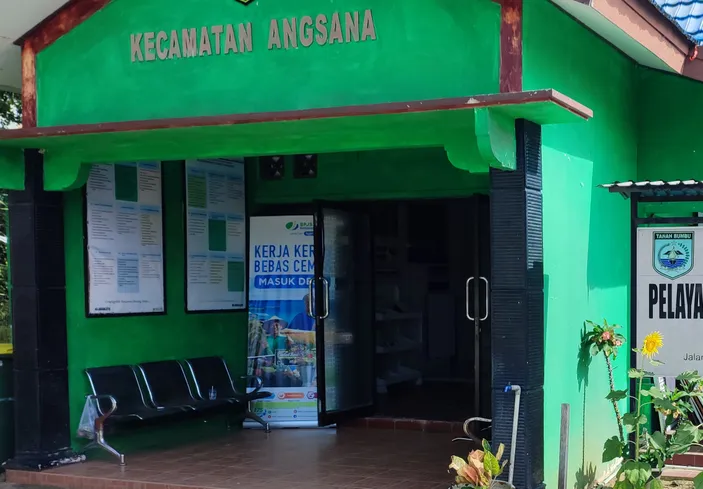 Camat Angsana baru tiga hari Menjabat, Kasi Pemmas Keluhkan Kurangnya ... Camat Angsana baru tiga hari Menjabat, Kasi Pemmas Keluhkan Kurangnya ...