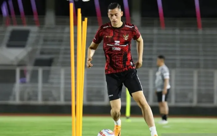Tampil Reguler di Liga Italia, Jay Idzes Terbiasa Bermain dengan 3 Bek ... Tampil Reguler di Liga Italia, Jay Idzes Terbiasa Bermain dengan 3 Bek ...
