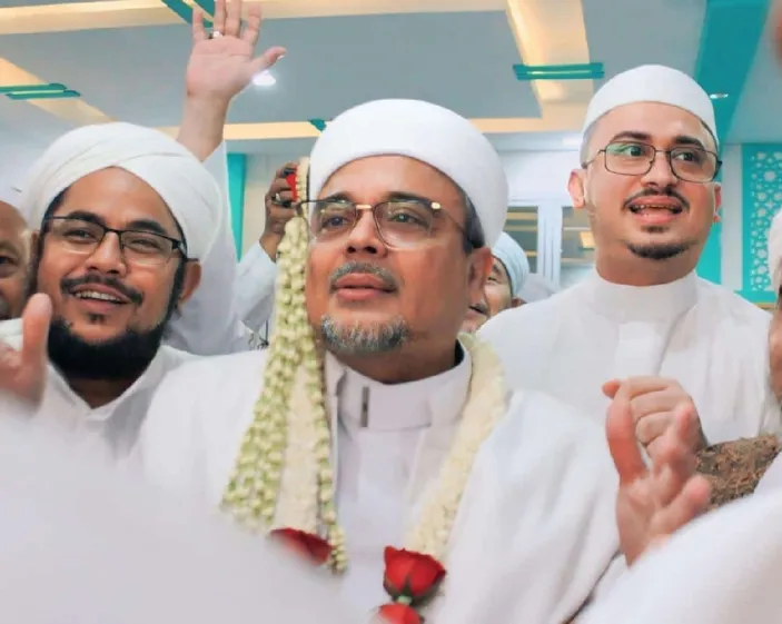 Habib Rizieq Menikah! Sempat Tak Ingin Menikah Lagi Usai Istri Wafat ... Habib Rizieq Menikah! Sempat Tak Ingin Menikah Lagi Usai Istri Wafat ...