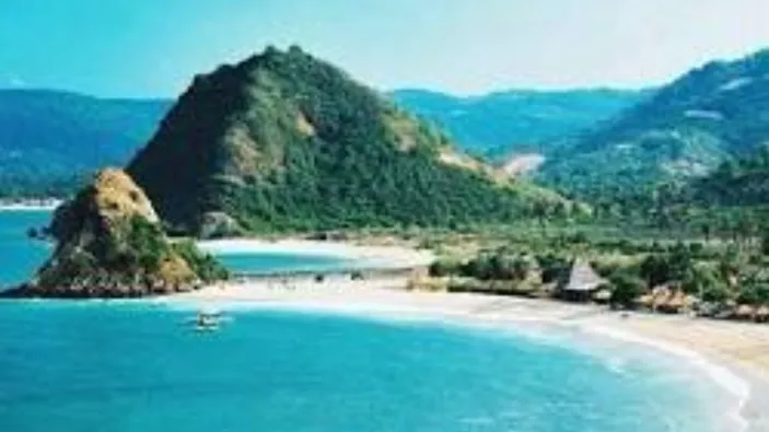 Pantai Kuta: Jantung Destinasi Wisata di Pulau Dewata Bali dengan ... Pantai Kuta: Jantung Destinasi Wisata di Pulau Dewata Bali dengan ...