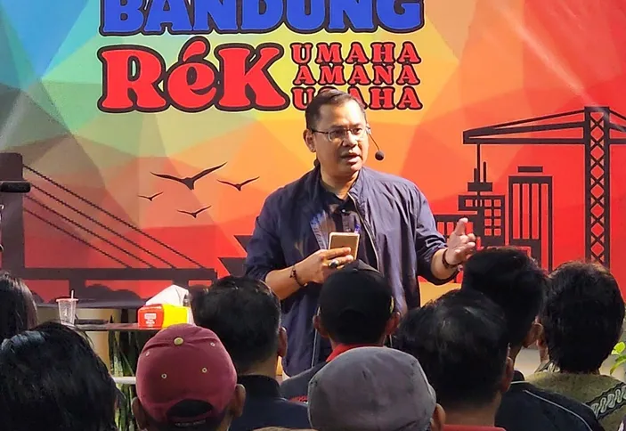 Bacawalkot Arfi Rafnialdi Tawarkan Konsep Kota Bandung yang Liveable ... Bacawalkot Arfi Rafnialdi Tawarkan Konsep Kota Bandung yang Liveable ...