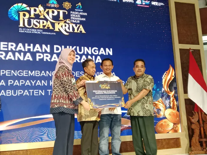 Pj Wali Kota Tasikmalaya Membuka Pkpt Puspa Kriya 2024 Bersama Bank