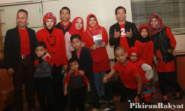 Halilintar Bangga Punya 11 Anak yang Mandiri Halilintar Bangga Punya 11 Anak yang Mandiri