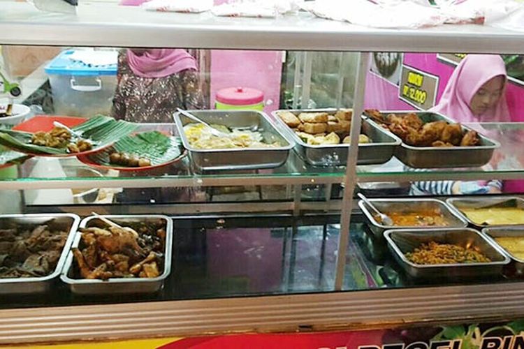 Hukum Buka Warung Makan-Minum Saat Siang di Bulan Ramadhan, Begini ... Hukum Buka Warung Makan-Minum Saat Siang di Bulan Ramadhan, Begini ...