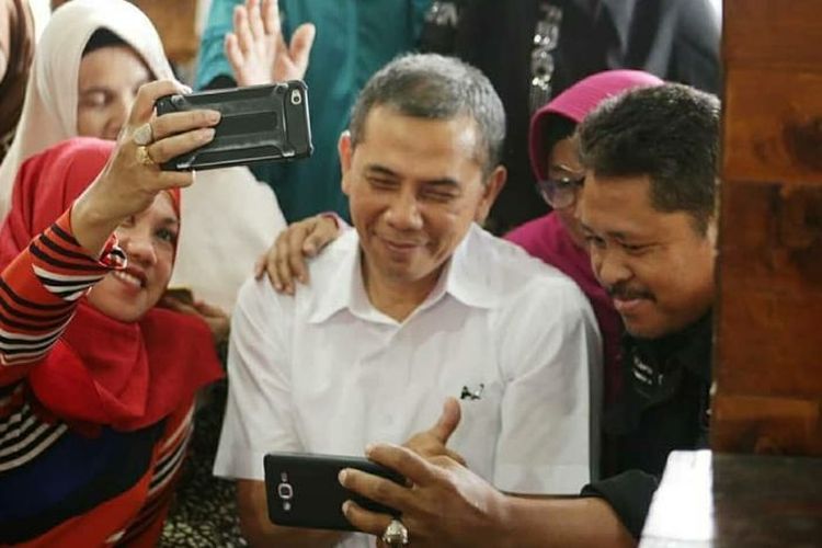 KPK Temukan Dokumen Penting Terkait Aliran Dana ke Kantong Ajay ... KPK Temukan Dokumen Penting Terkait Aliran Dana ke Kantong Ajay ...