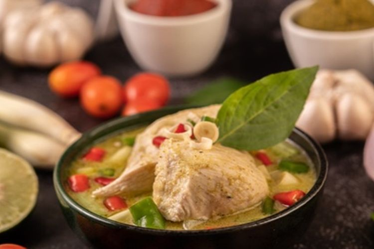 Resep Baru Opor Ayam Khas Lebaran Agar Suasana Idul Fitri Semarak Sedap