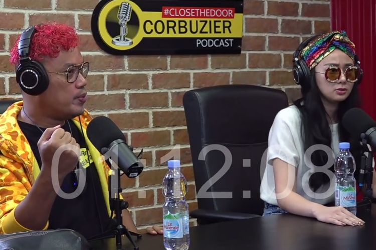 Tidak Disangka Uya Kuya Sempat Pisah Ranjang dengan Istri Gegara ... Tidak Disangka Uya Kuya Sempat Pisah Ranjang dengan Istri Gegara ...
