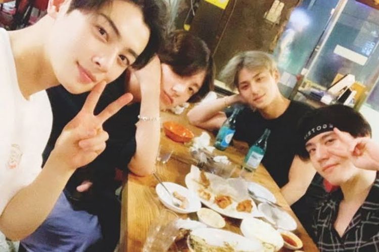 Idol Kpop 97 Line Squad Nongkrong Bareng Ada Jaehyun Nct Jungkook