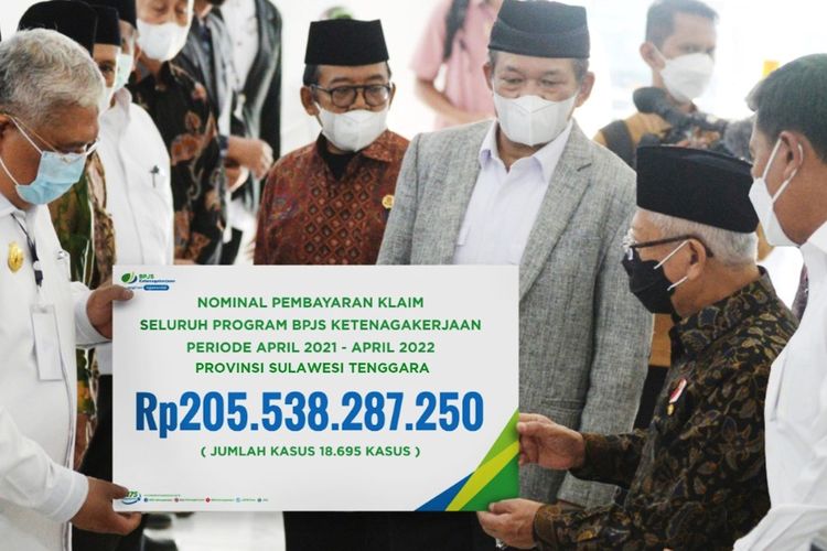 Wapres RI Serahkan Santunan Kematian dan Manfaat Beasiswa Pendidikan ... Wapres RI Serahkan Santunan Kematian dan Manfaat Beasiswa Pendidikan ...