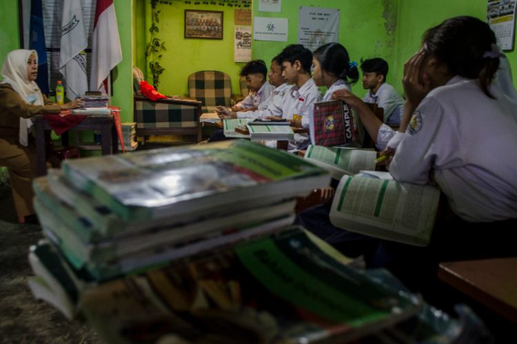 Aturan TERBARU Pencairan Tunjangan Sertifikasi Guru 2022, Para Guru ... Aturan TERBARU Pencairan Tunjangan Sertifikasi Guru 2022, Para Guru ...