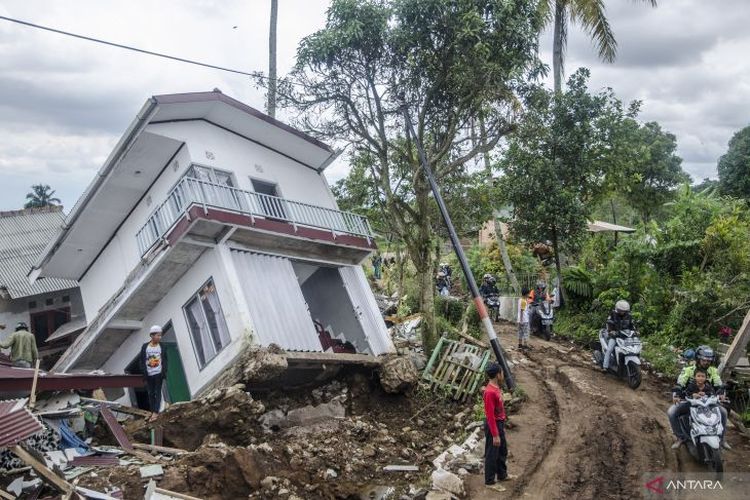 Gempa Cianjur Hari Ini Bmkg Ungkap Penyebab Gempa Cianjur Tadi Pagi
