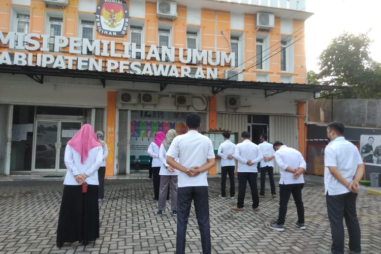KPU Pesawaran Lampung Bakal Terima Ribuan KPPS dan Linmas untuk Pemilu ... KPU Pesawaran Lampung Bakal Terima Ribuan KPPS dan Linmas untuk Pemilu ...