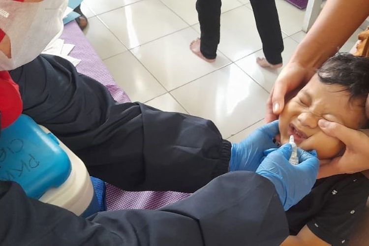 3.9 Juta Balita di Jawa Barat Jadi Sasaran Sub PIN Vaksin Polio ... 3.9 Juta Balita di Jawa Barat Jadi Sasaran Sub PIN Vaksin Polio ...