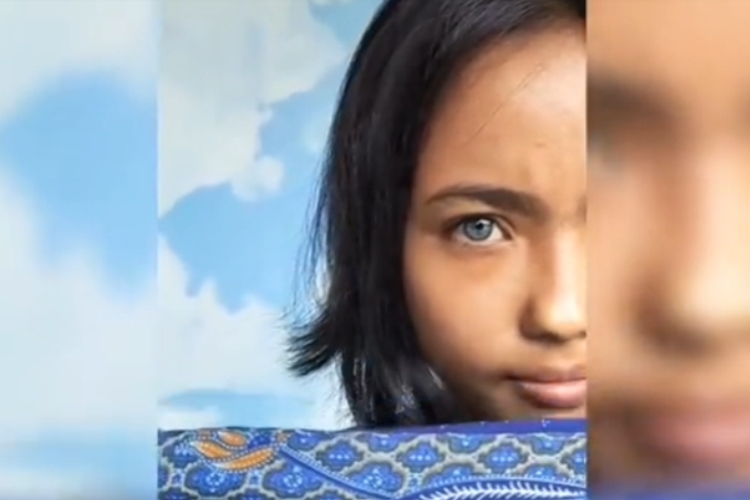 Berikut 3 Suku Mata Biru Di Indonesia Evi Si Mata Biru Termasuk Portal Kudus
