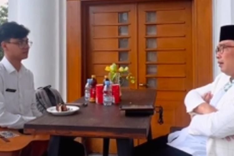 Terkait Guru SMP Pangandaran yang Viral, Gubernur Ridwan Kamil Temui ... Terkait Guru SMP Pangandaran yang Viral, Gubernur Ridwan Kamil Temui ...