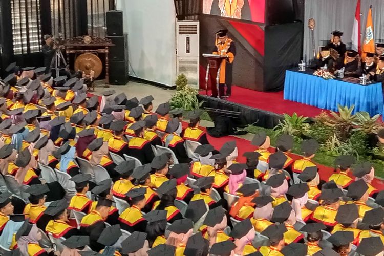 Sebanyak 400 Mahasiswa Ikopin University Diwisuda - Kabar Priangan Sebanyak 400 Mahasiswa Ikopin University Diwisuda - Kabar Priangan
