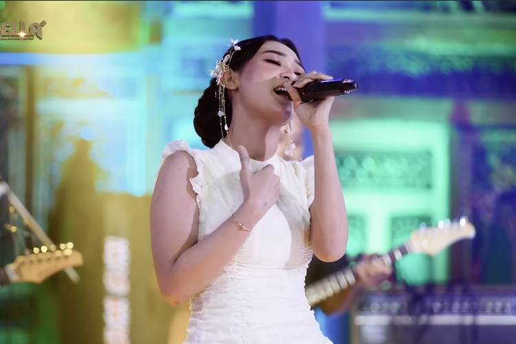Lirik Lagu Cinta dan Air Mata versi Difarina Indra Adella - Portal Kudus