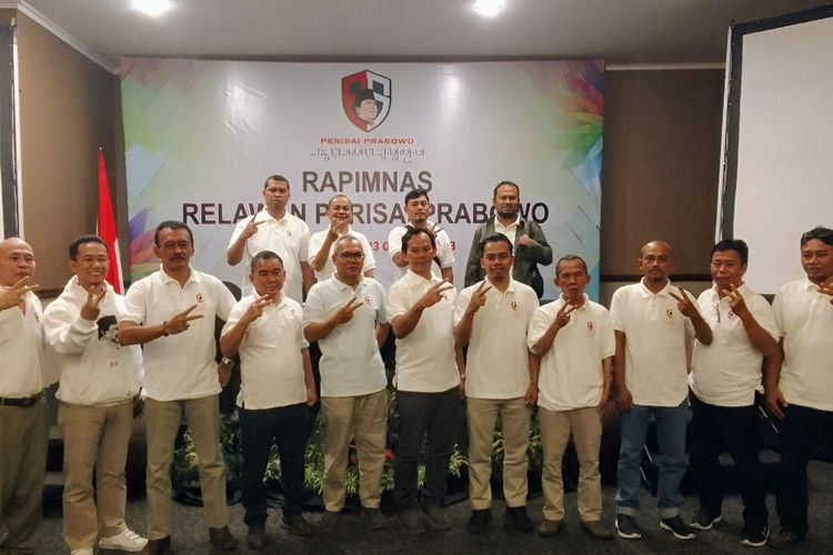 'Mandat Yogyakarta' dari Relawan Perisai untuk Capres Prabowo - Desk DIY 'Mandat Yogyakarta' dari Relawan Perisai untuk Capres Prabowo - Desk DIY