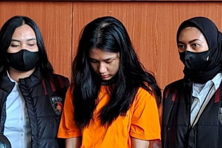 Ghisca Debora Aritonang: Mahasiswi Trisakti Jadi Tersangka Penipuan ... Ghisca Debora Aritonang: Mahasiswi Trisakti Jadi Tersangka Penipuan ...