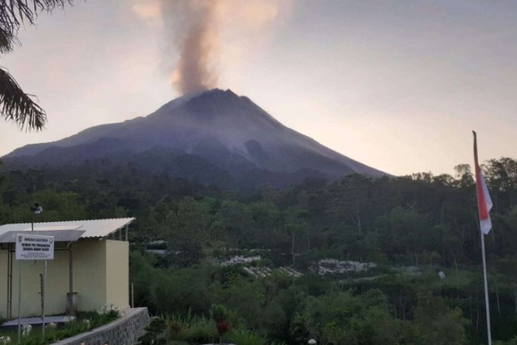 Gunung Merapi Alami 20 Kali Gempa Guguran Hari Ini 23 Desember 2023