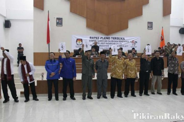 KPU Tetapkan Nomor Urut Pasangan Calon KPU Tetapkan Nomor Urut Pasangan Calon