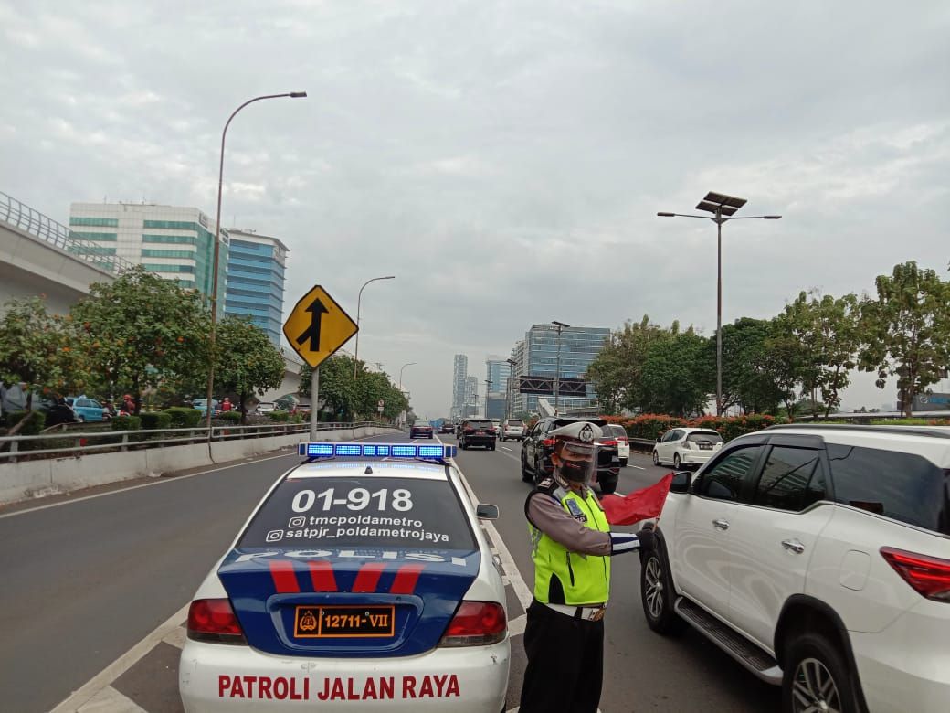 Langsung Kena Tilang, Ini 15 Jenis Pelanggaran Lalu Lintas yang Jadi ... Langsung Kena Tilang, Ini 15 Jenis Pelanggaran Lalu Lintas yang Jadi ...