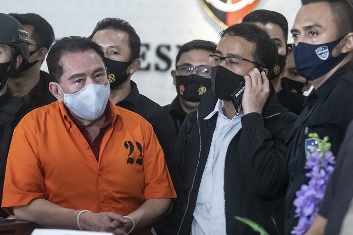 Jadi Perantara Suap Djoko Tjandra Andi Irfan Jaya Dituntut Hukuman 2 5